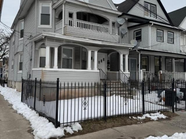 261 Park Avenue