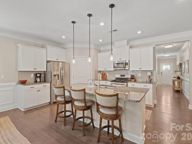 261 Robinwood Lane