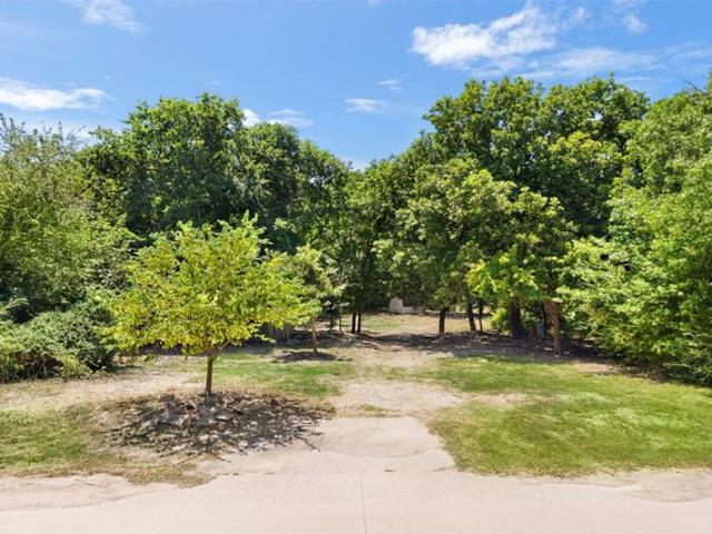 261 Rocky Dr, Waxahachie, TX 75167