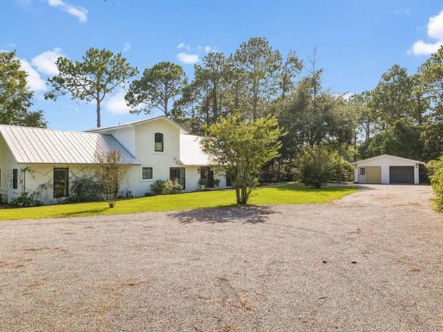261 Ridge Rd, Santa Rosa Beach, FL 32459
