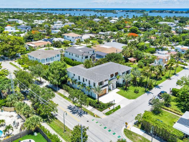 261 Rutland Blvd, West Palm Beach, FL 33405 | MLS #R11169