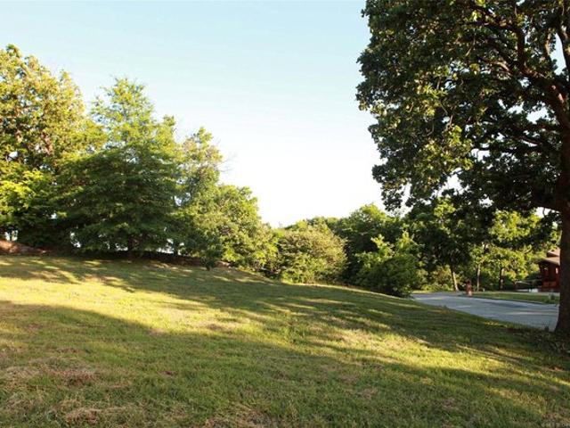261 W Victoria St, Tulsa, OK 74106