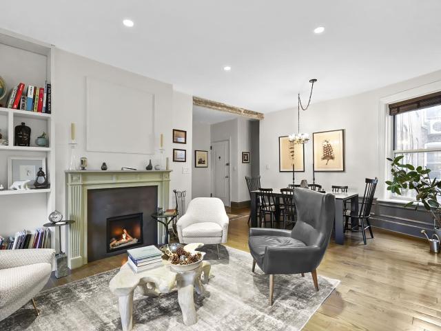 261 West 22nd Street, New York, NY