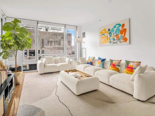 261 West 28th Street, New York, NY