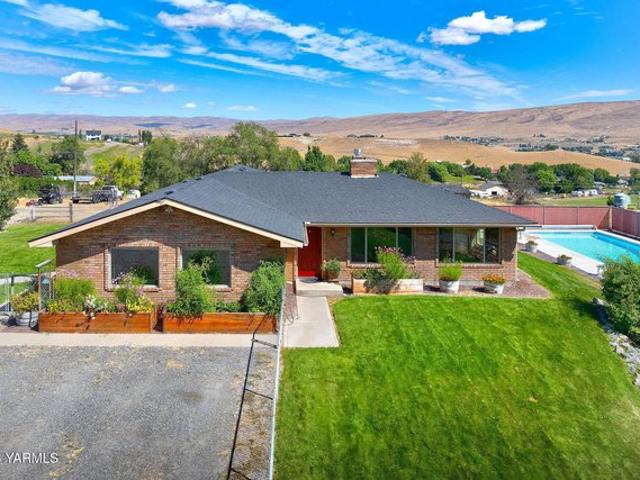 261 Westridge Rd, Selah, WA 98942