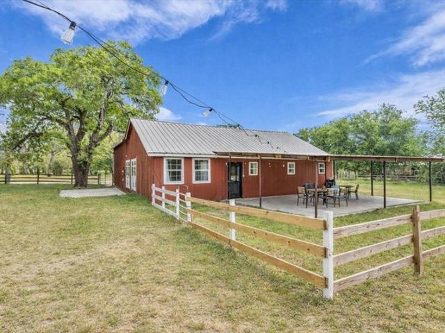 261 Windmill Ln, Waco, TX 76705