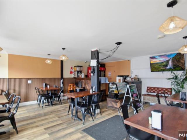 261 Union Avenue