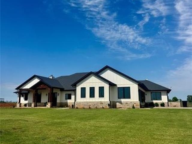 26244 E 868 Rd, Cashion, OK 73016