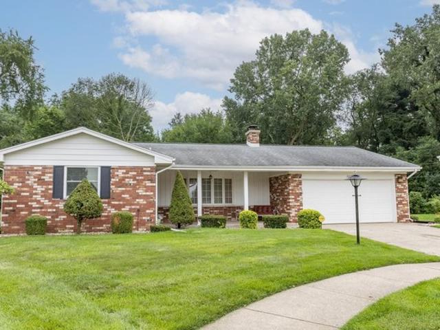 2624 Oak Leaf Cv, South Bend, IN 46628