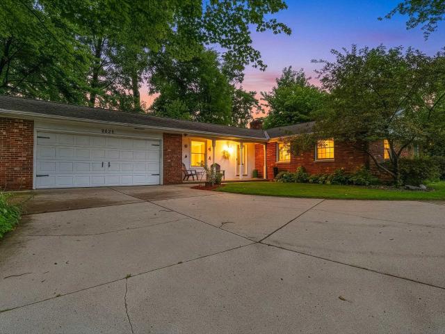 2624 oakwood drive