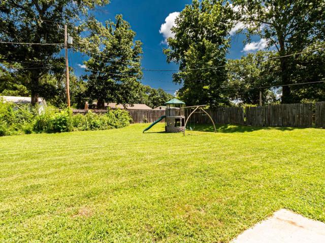 2624 Bambi Ln