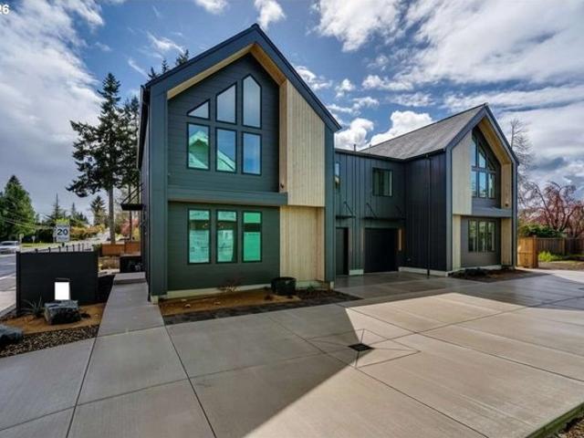 2624 Gilham Rd, Eugene, OR 97408