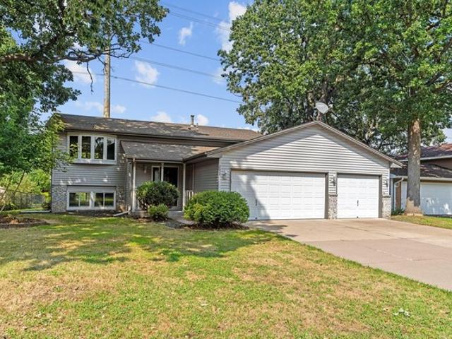2624 94th Ave N, Brooklyn Park, MN 55444