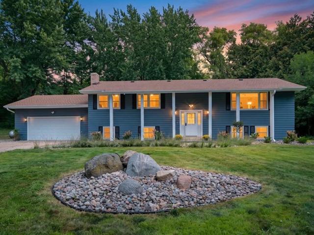 26250 Ipava Ave, Lakeville, MN 55044