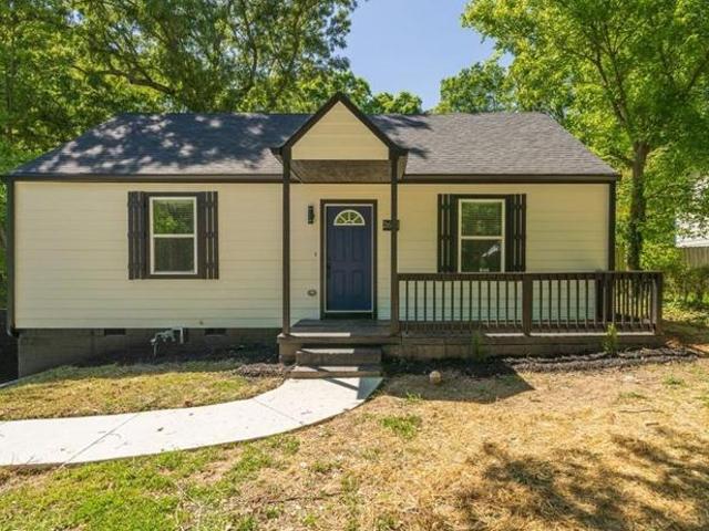 2625 Baker Ridge Dr NW, Atlanta, GA 30318