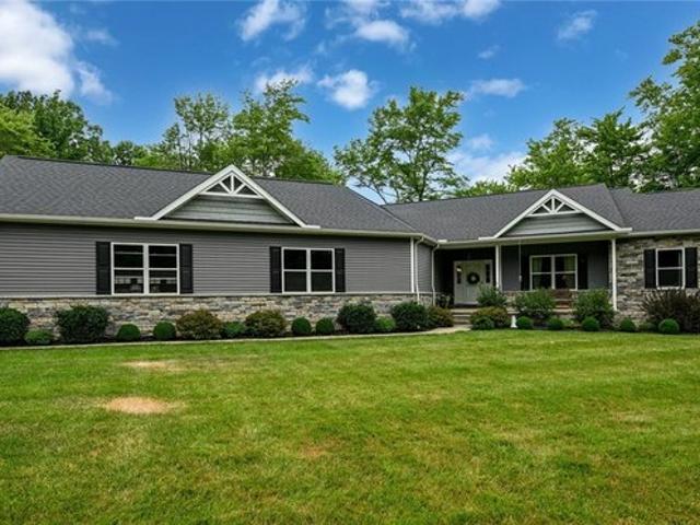 2625 Boston Mills Rd, Brecksville, OH 44141