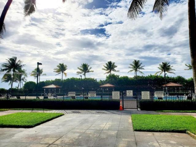 2625 Collins Ave #415, Miami Beach, FL 33140