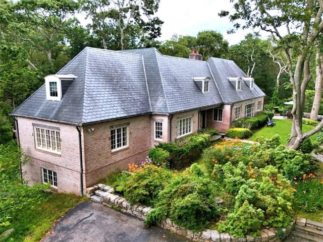 2625 Commodore Perry Highway