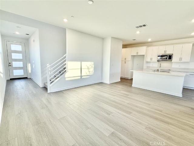 2625 E Forest Paseo