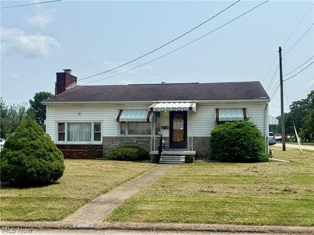 2625 Hugh St, Parkersburg, WV 26101