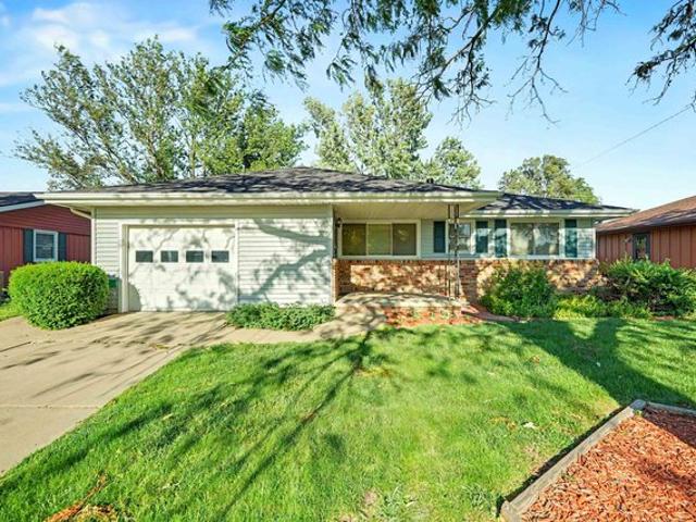 2625 Robin Rd, Salina, KS 67401