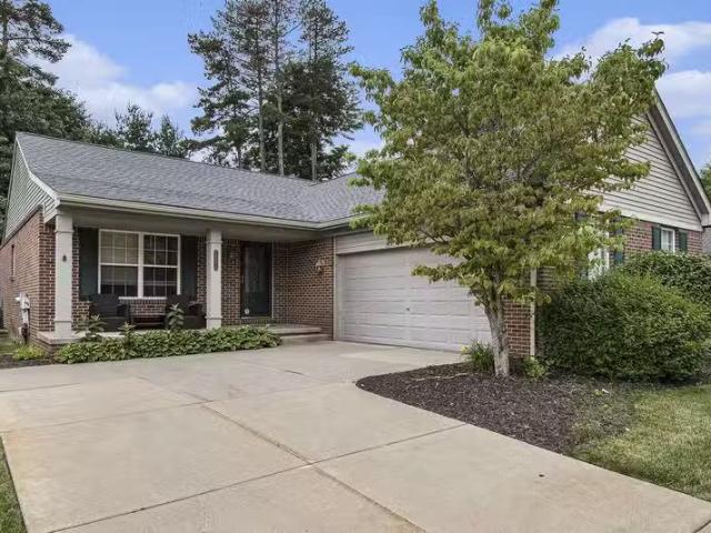 2625 Signature Circle, Pinckney, MI 48169 648349045