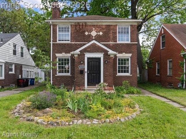 2625 W 8 Mile Rd, Detroit, MI 48203