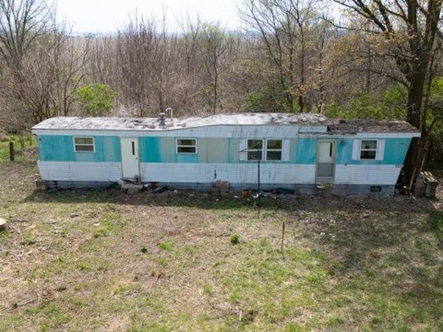 26261 State Highway 96, New Canton, IL 62356