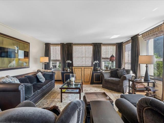 2626 n lakeview avenue # 302