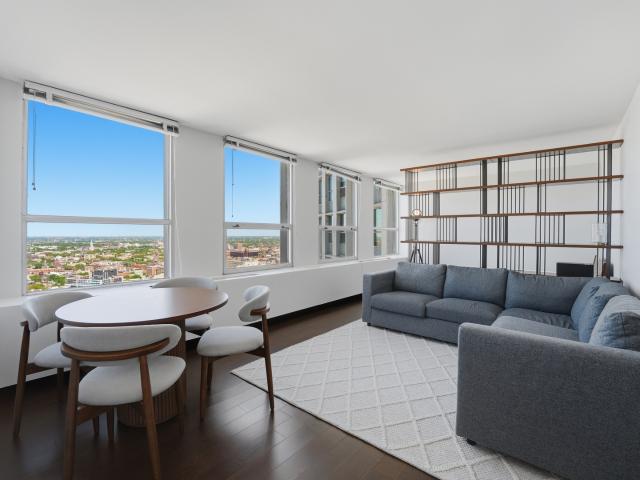 2626 n lakeview avenue # 3206