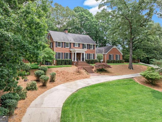 2626 Club Drive