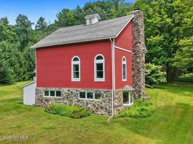 2626 Damascus Rd, Susquehanna, PA 18847