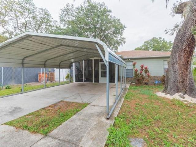 2626 E Genesee St, Tampa, FL 33610