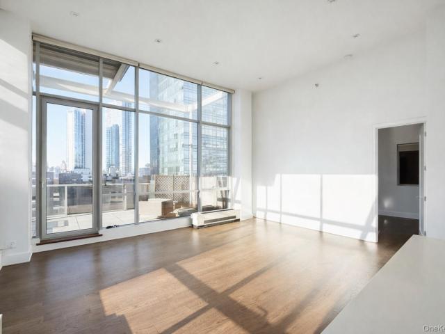 2626 Jackson Avenue 1001