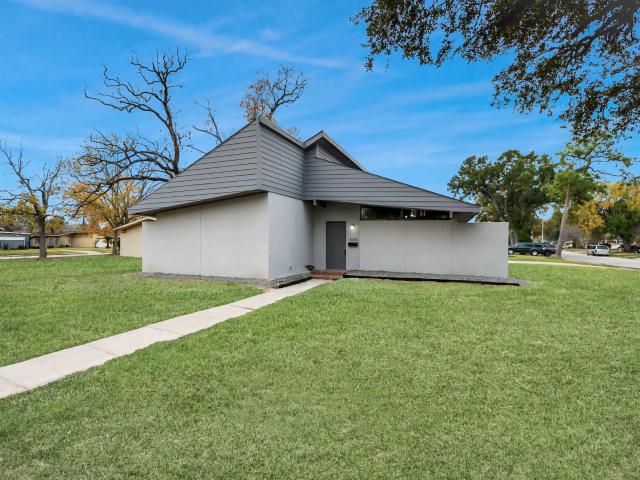2626 Knotty Oaks Trail, Houston, TX 77045 | MLS #80246