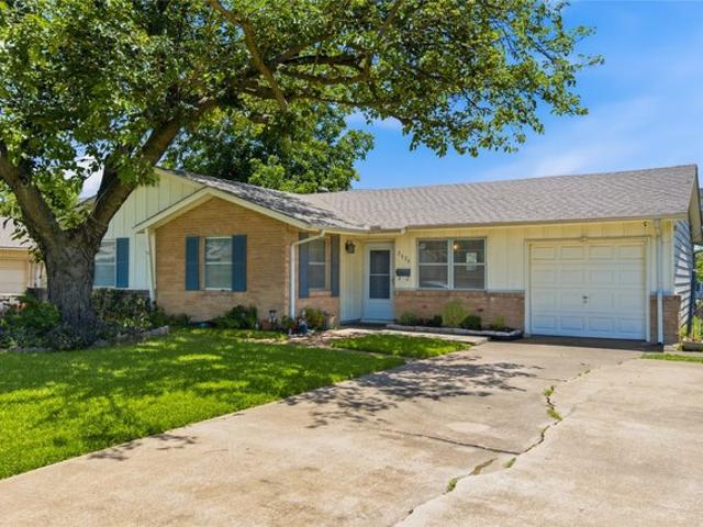 2626 Rosewood Dr, Mesquite, TX 75150