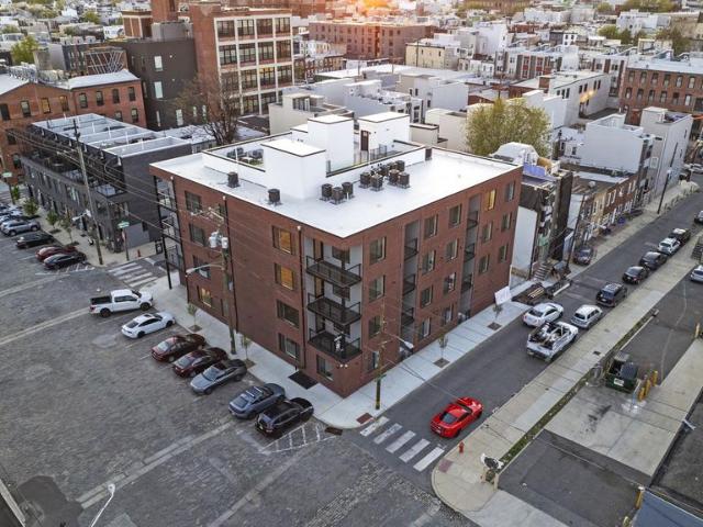 2626 Trenton Ave # 304