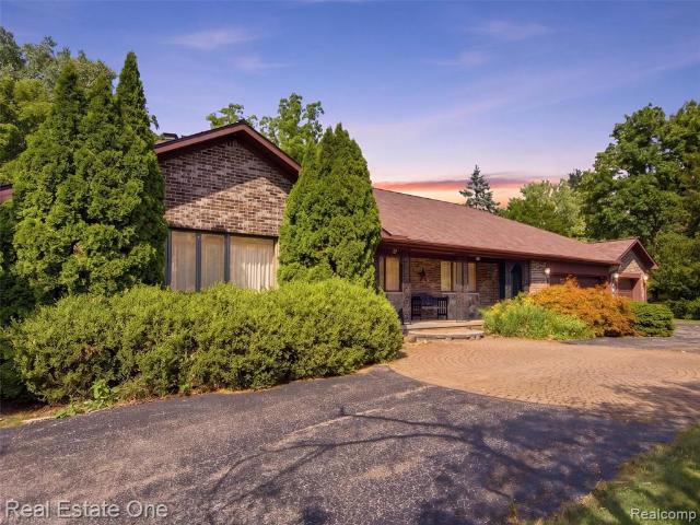 2626 W Wattles Road