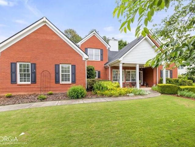 2626 White Rock Dr, Buford, GA 30519