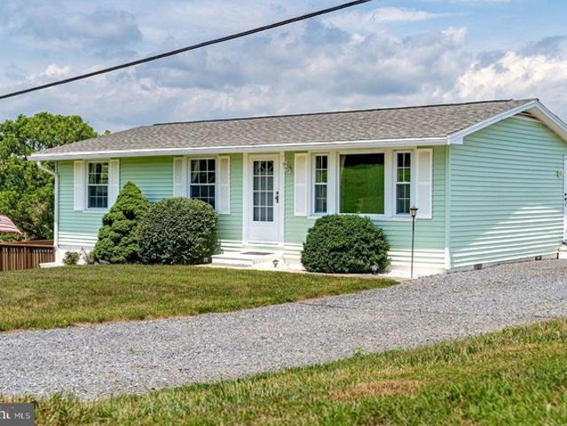 2627 Minie Ball Ln, Keezletown, VA 22832