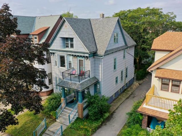 2627 N Murray Ave, Milwaukee, WI 53211