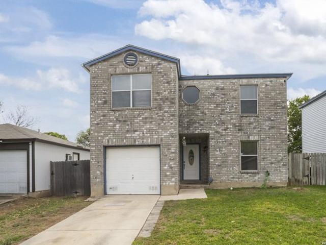 2627 Buffalo Pass Dr, San Antonio, TX 78245