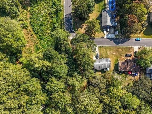 2627 Carol Cir, Douglasville, GA 30135
