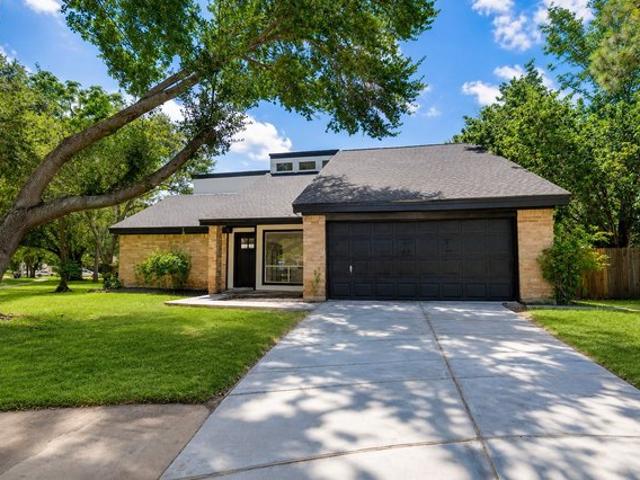 2627 Ferry Lndg, Sugar Land, TX 77478