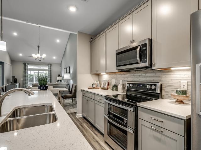 2627 Hartington St 0130