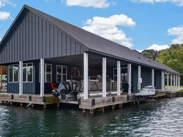 2627 Lakeshore Dr, Jacksonville, TX 75766