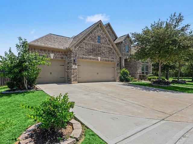 2627 Petunia Valley Dr, Brookshire, TX 77423