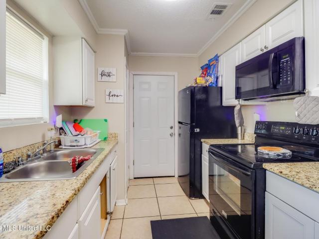 2627 W Angela Circle