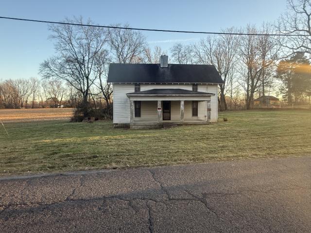 2627 Woods Rd