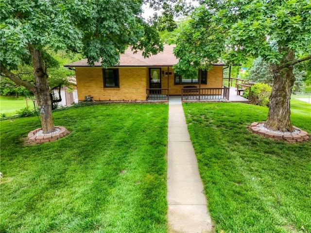 2628 S 39th Terrace